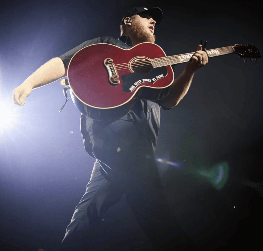 Country Star's Compassion: Luke Combs Apologizes and Offers Financial ...
